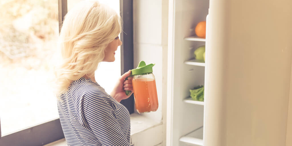 Best 28-Inch-Wide Refrigerators To Fit In Your Kitchen 2019 | HowtoHome